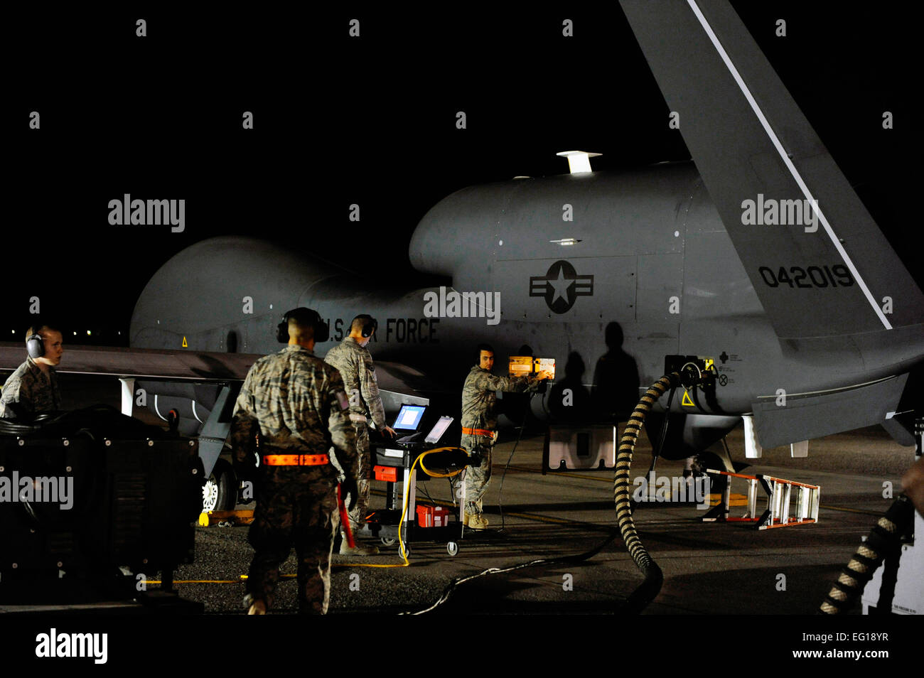U.S. Air Force maintainers from the 380th Aircraft Maintenance Squadron ...