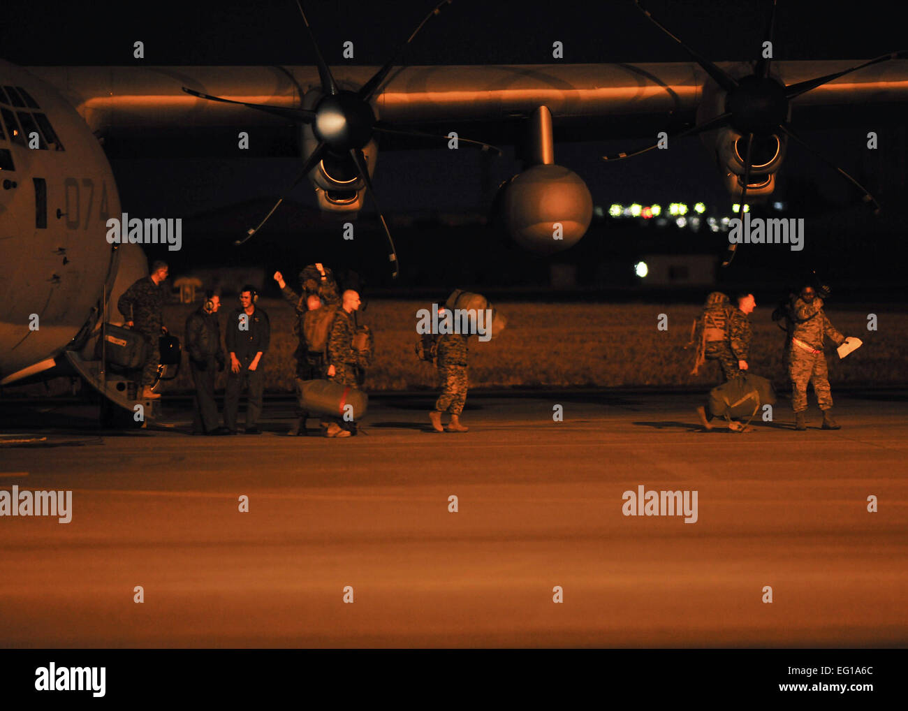 The first wave of American disaster relief forces exits a U.S. Marine ...