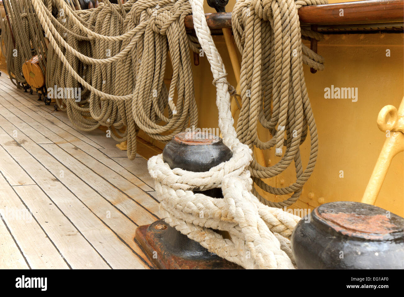 Ropes on iron clad sailing ship Stock Photo - Alamy