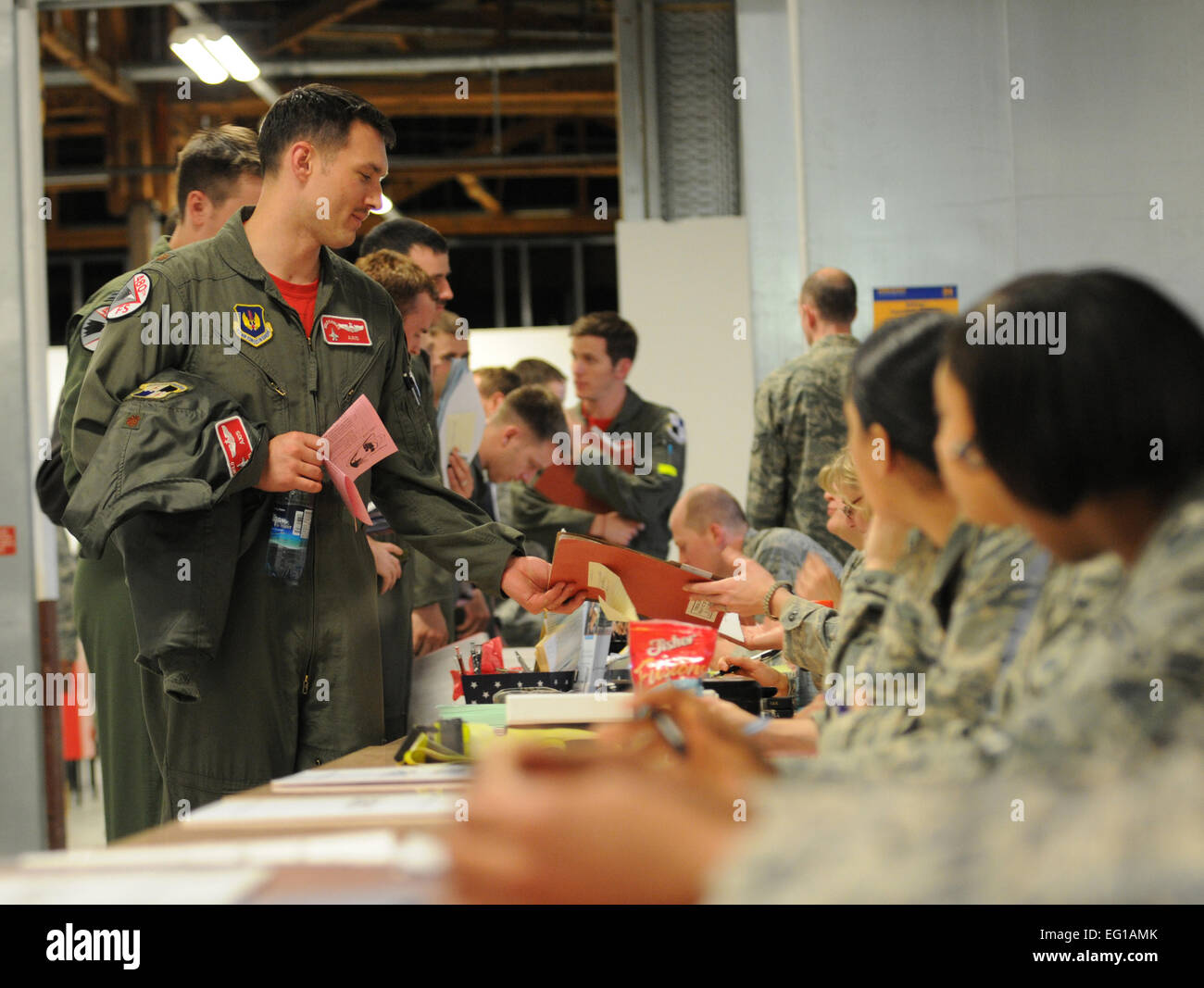 Pilots from the 480th Fighter Squadron process through the personnel ...