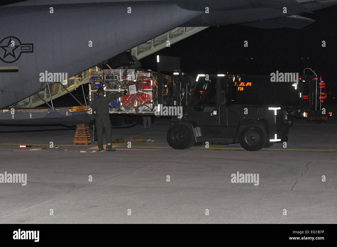 C 130 hercules loadmaster hi-res stock photography and images - Alamy