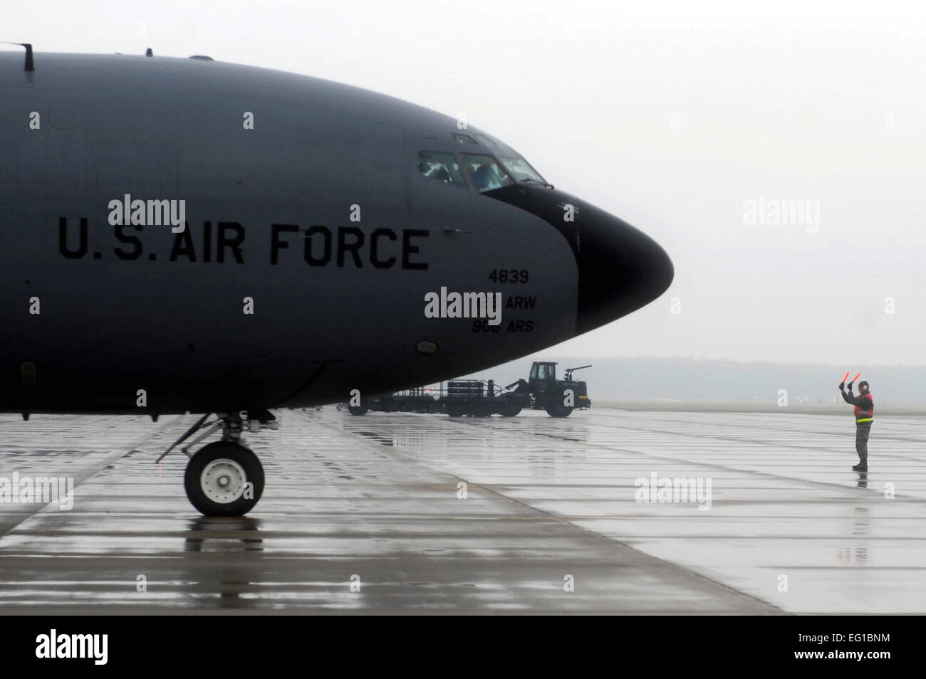 A member of the 126th Air Refueling Wing, Illinois Air National Guard ...