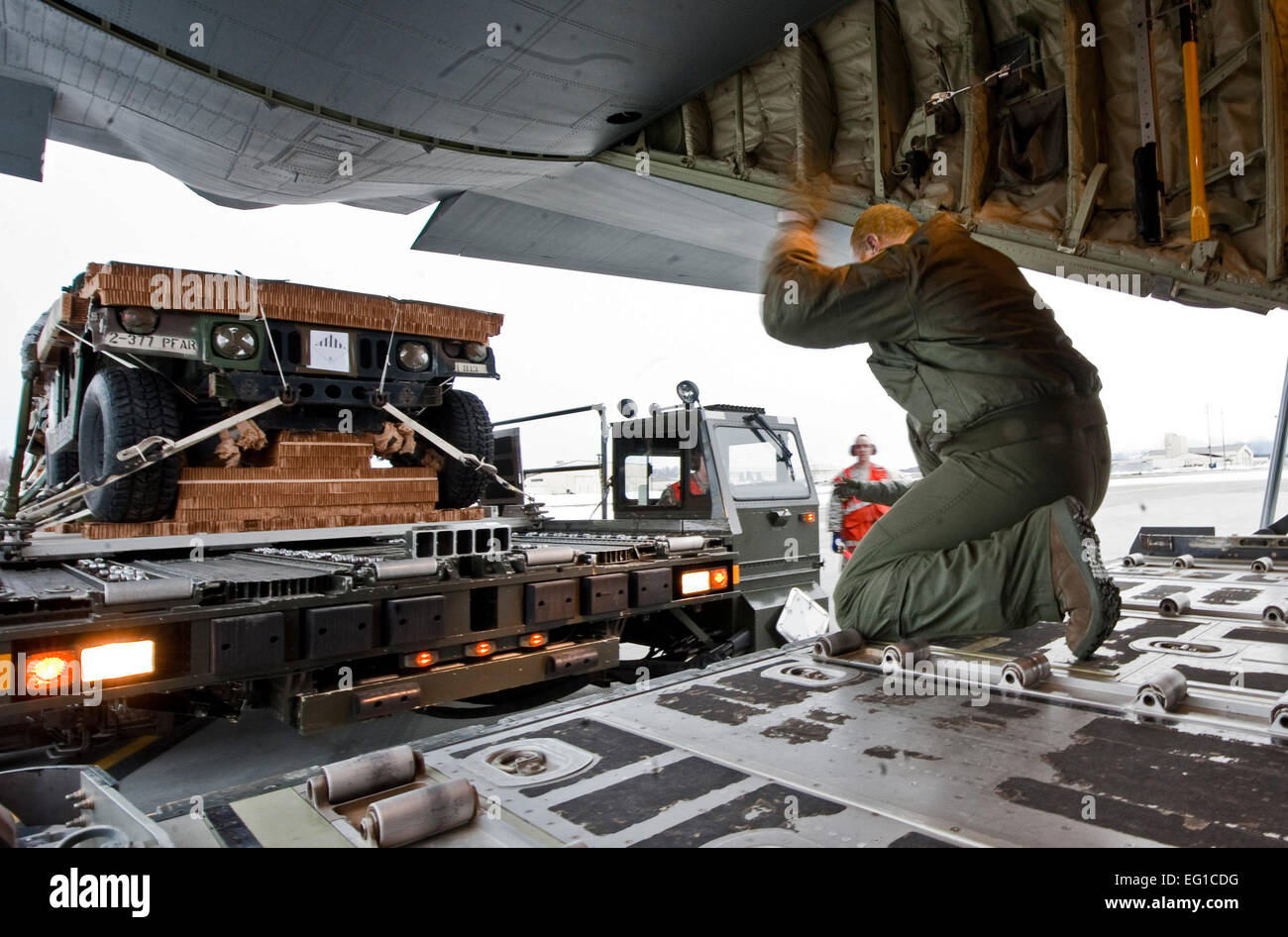 JOINT BASE ELMENDORF-RICHARDSON, Alaska –Tech. Sgt. Dave Gabe, 41st ...