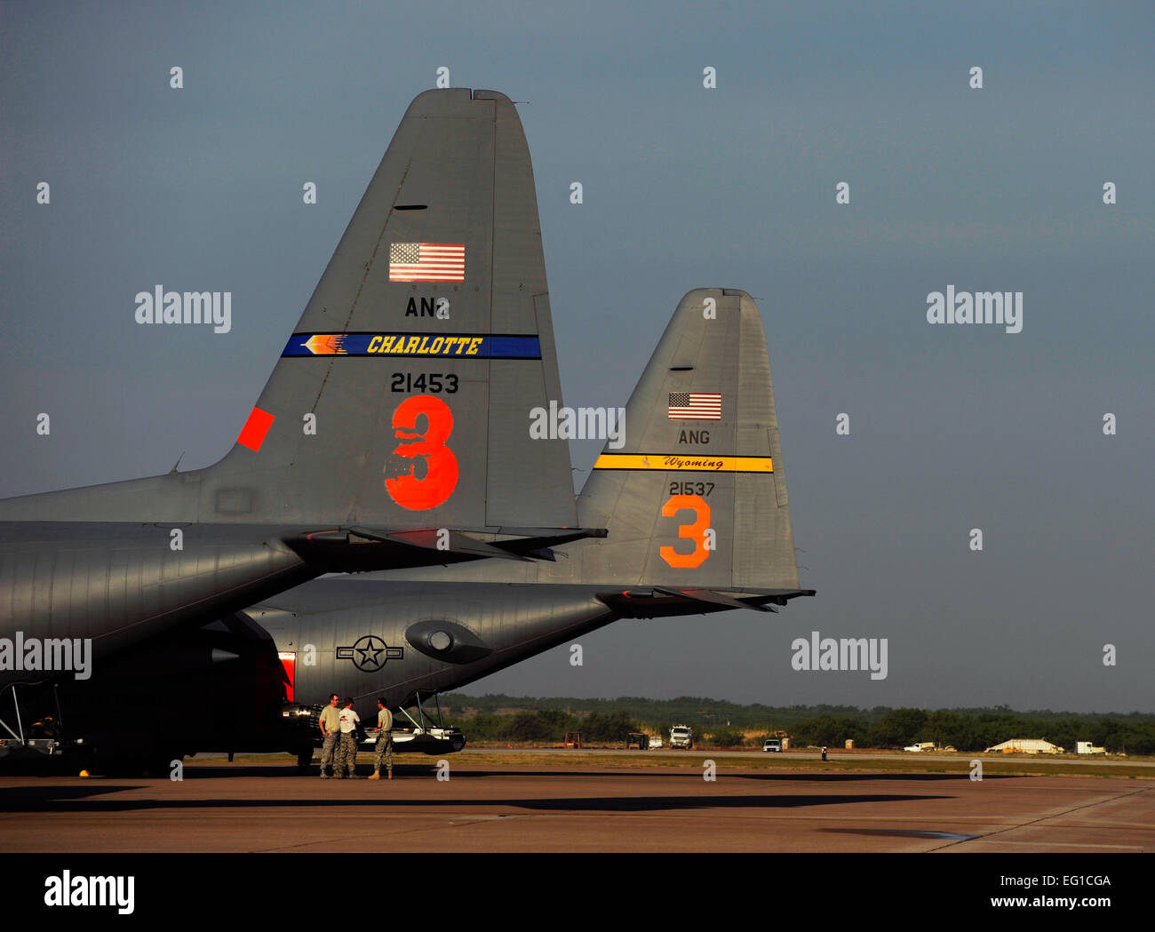 153rd airlift wing hi-res stock photography and images - Alamy