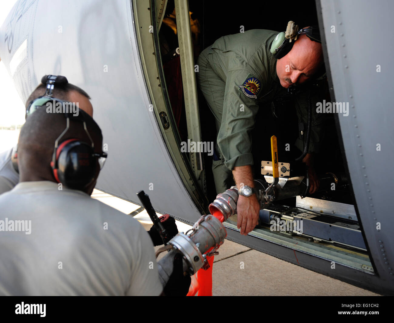 153rd airlift wing hi-res stock photography and images - Alamy