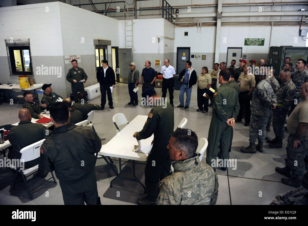 153rd airlift wing hi-res stock photography and images - Alamy