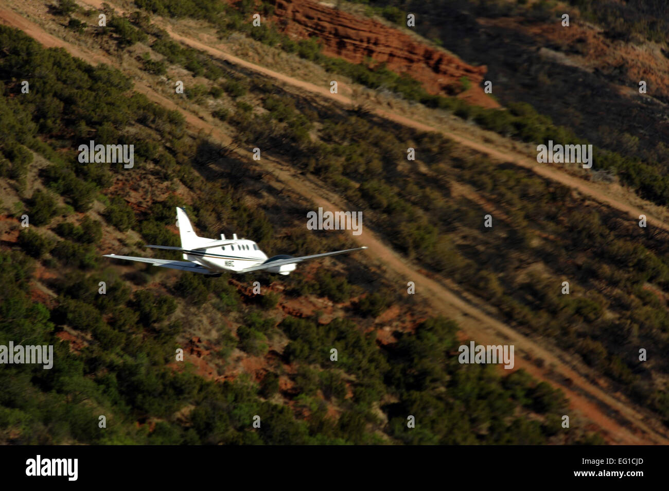 A U.S. Department of Agriculture, Forest Service King Air lead plane ...