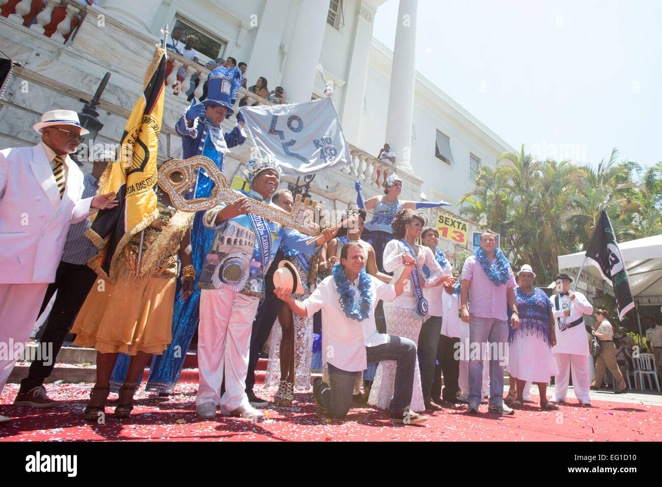 Official handing hi-res stock photography and images - Alamy