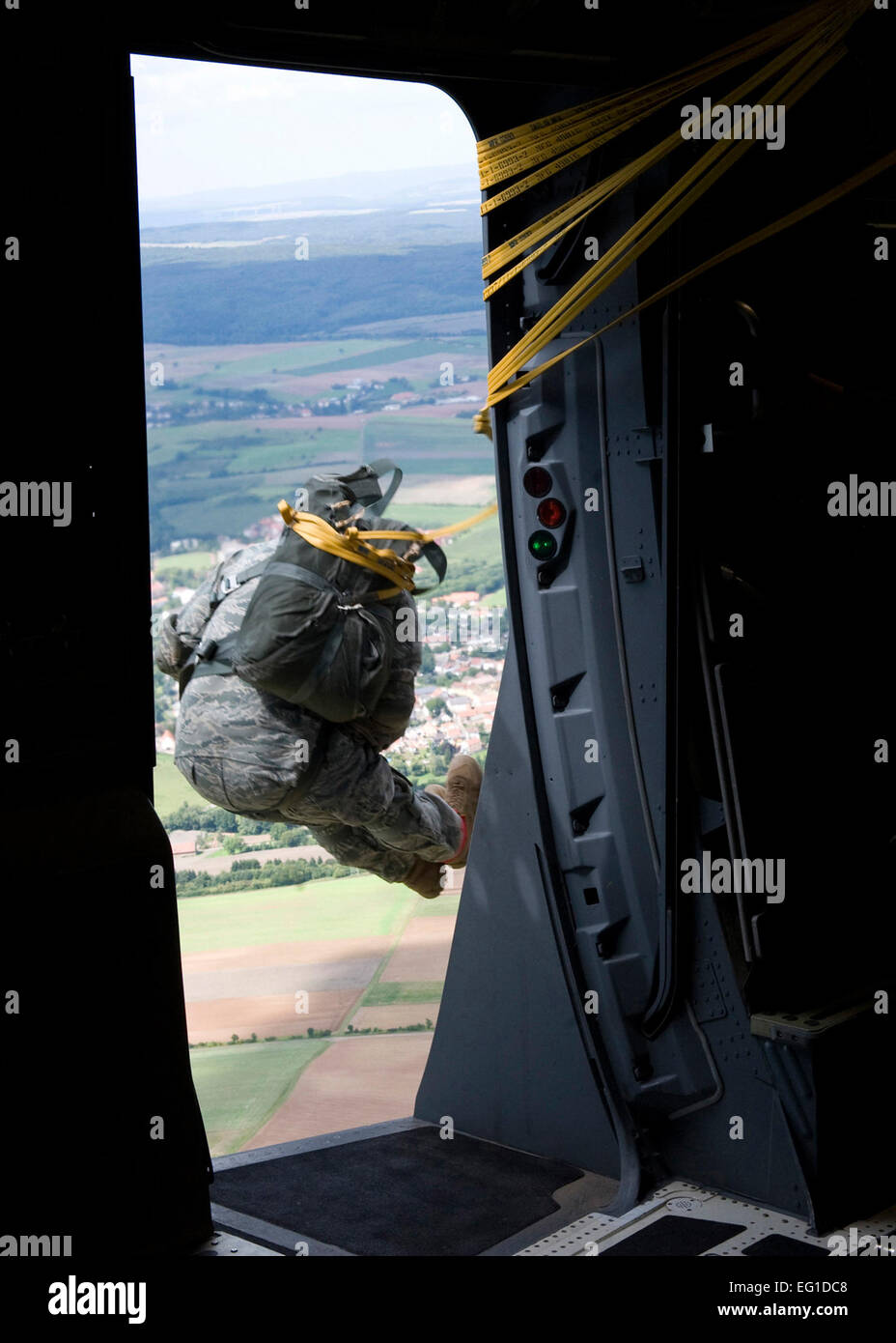 Gnb hi-res stock photography and images - Alamy