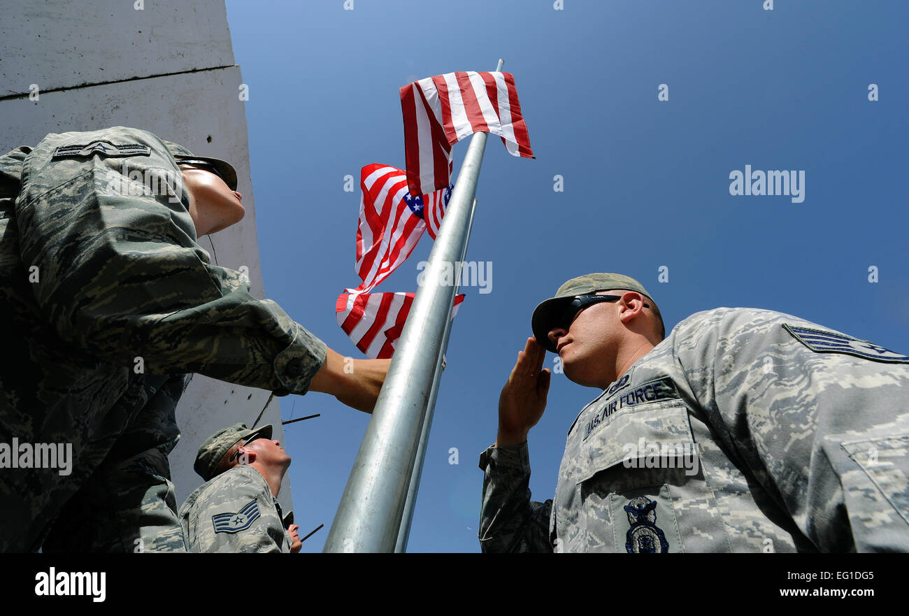 U.S. Air Force Airman 1st Class Megan Kerr and Staff Sgt. Kenneth Van ...