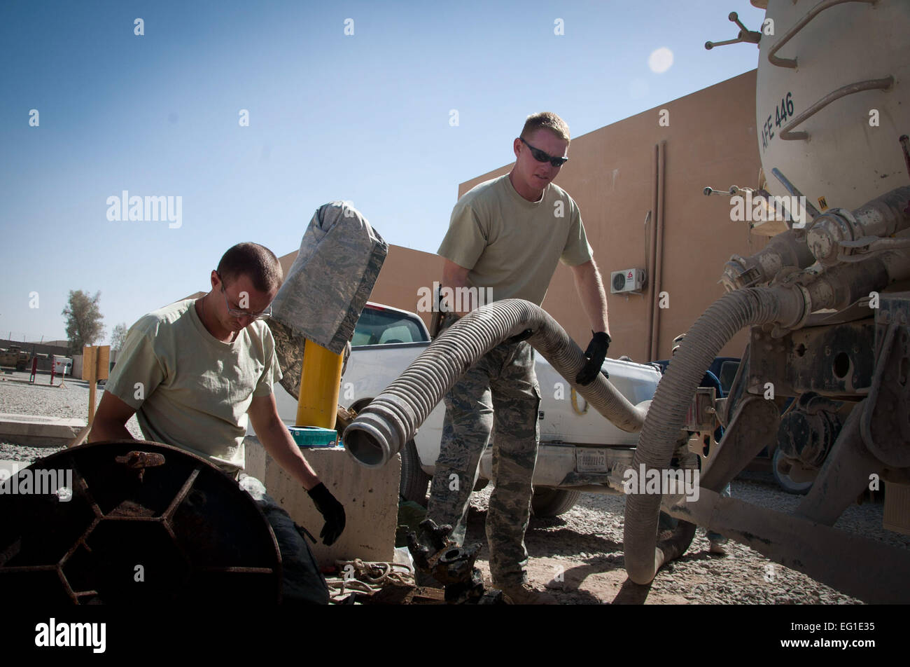 U.S. Air Force Staff Sgts. Anthony Bahr and William Moss prepare to ...