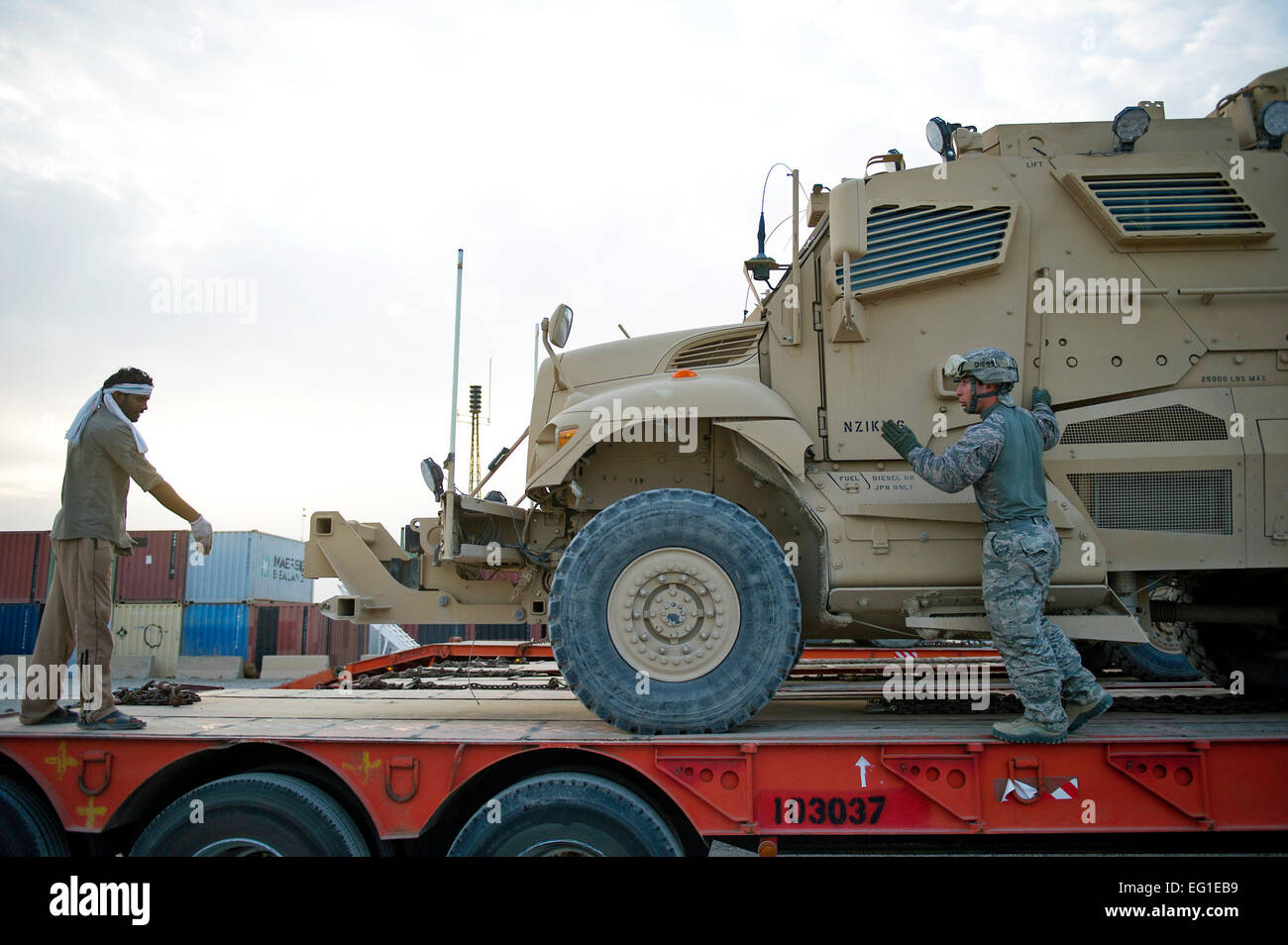 Meet the deadline hi-res stock photography and images - Alamy