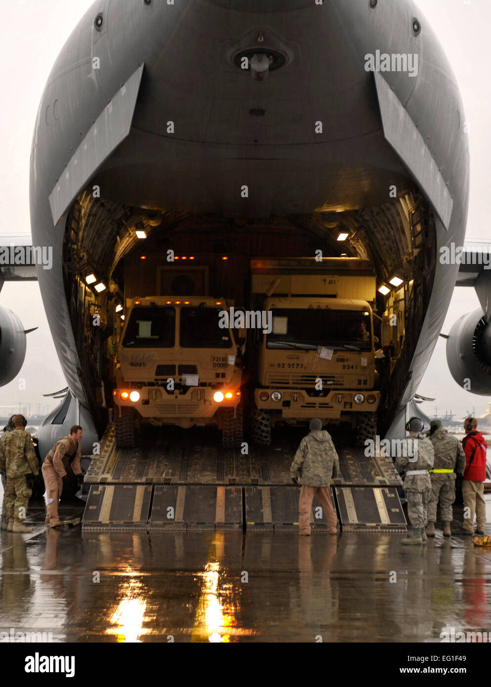 455th expeditionary security forces squadron hi-res stock photography ...
