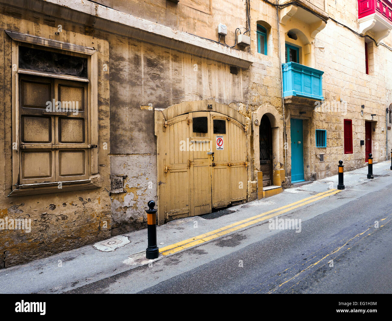 Street scene of Valletta - Malta Stock Photo - Alamy