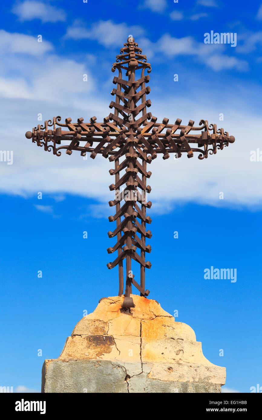 Metallic cross hi-res stock photography and images - Alamy