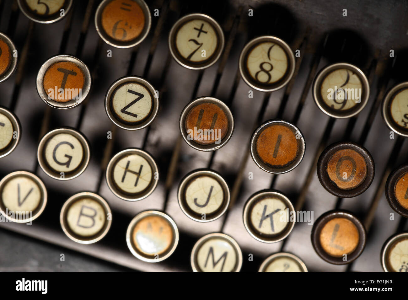 Color horizontal detail of the keyboard of an old typewriter Stock ...