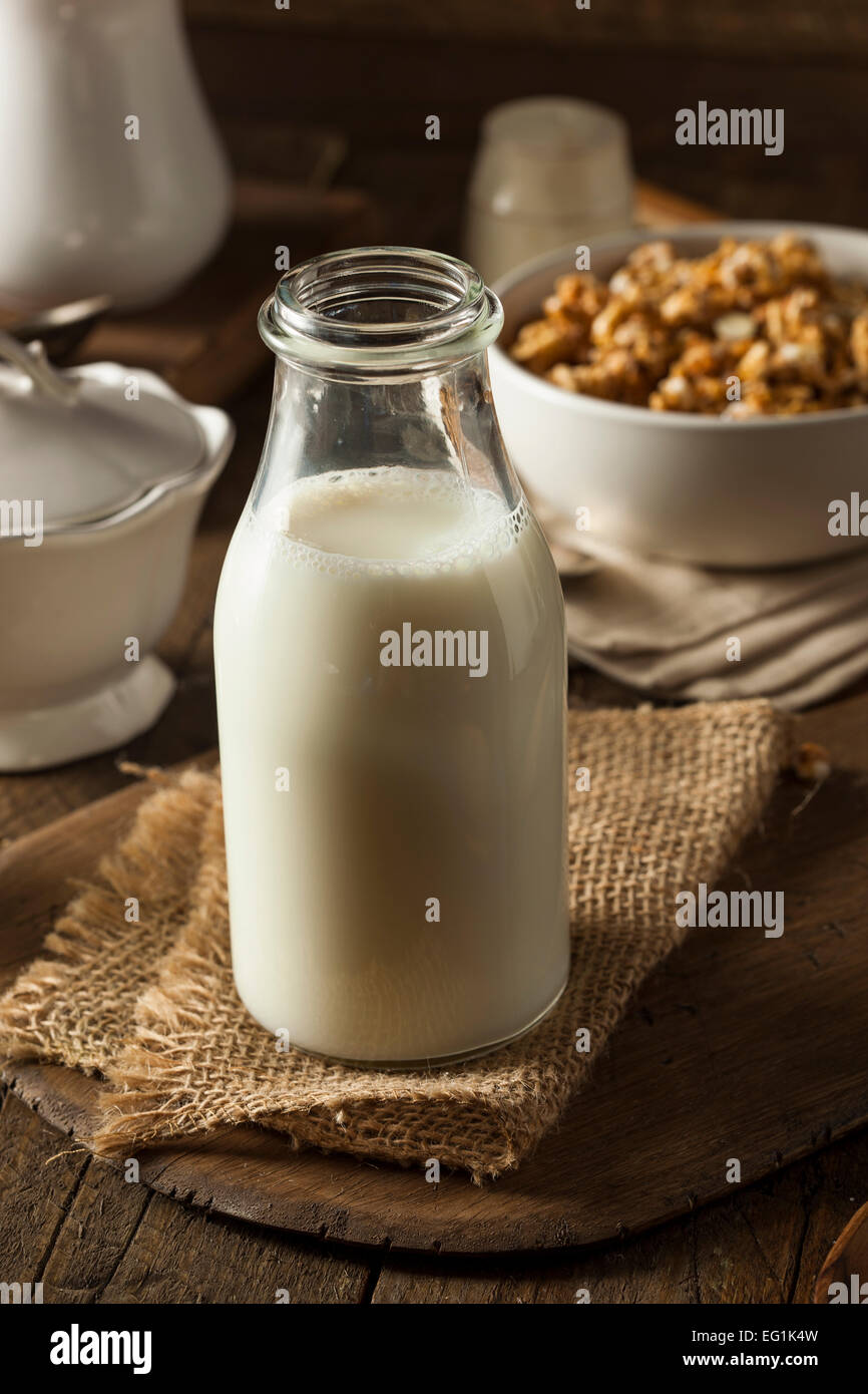 Refreshing Organic White Whole Milk in a Bottle Stock Photo - Alamy