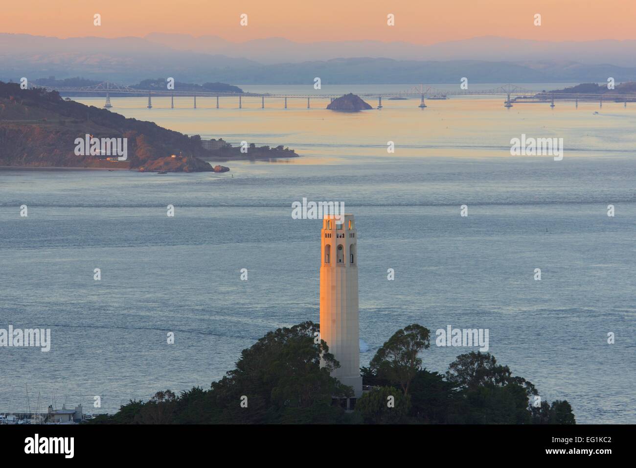 Last light of sunset on San Francisco's Coit Tower, San Francisco Bay ...