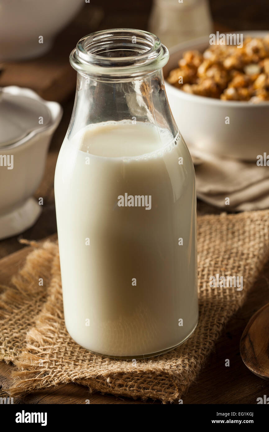 Refreshing Organic White Whole Milk in a Bottle Stock Photo - Alamy