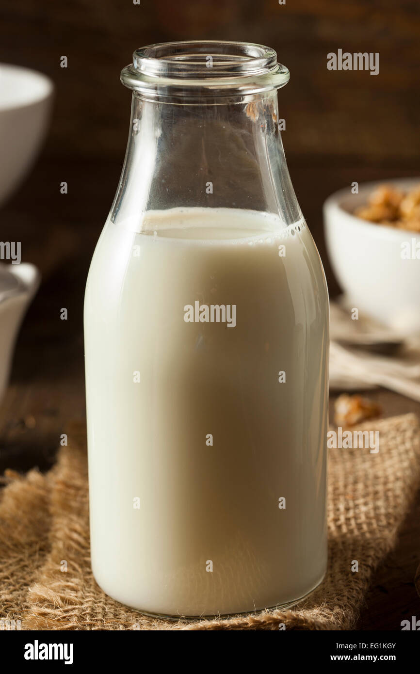 Refreshing Organic White Whole Milk in a Bottle Stock Photo - Alamy