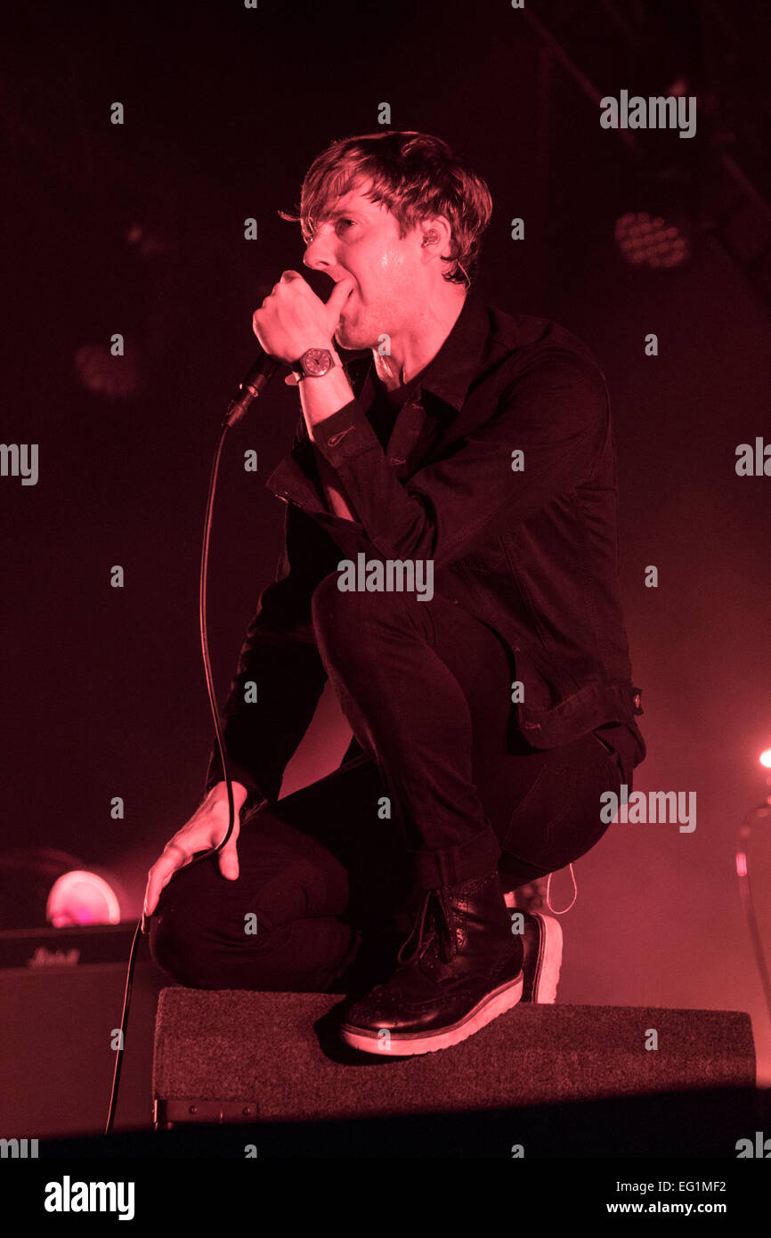 Lead singer of the kaiser chiefs hi-res stock photography and images ...
