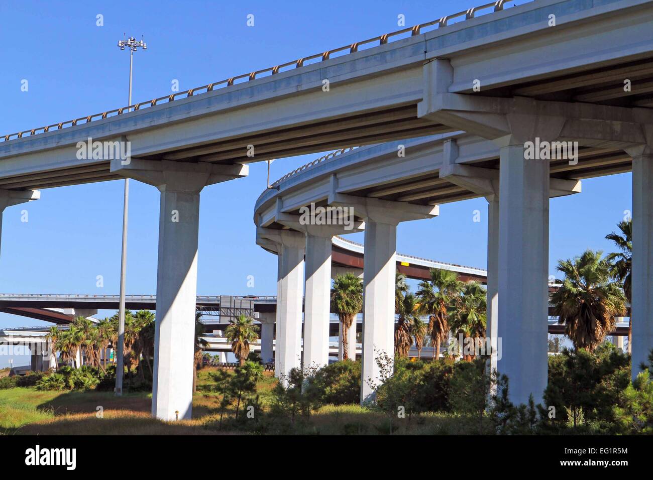 ROADS AND OVERPASSES IN THE CITY OF HOUSTON, TEXAS, USA Stock Photo - Alamy