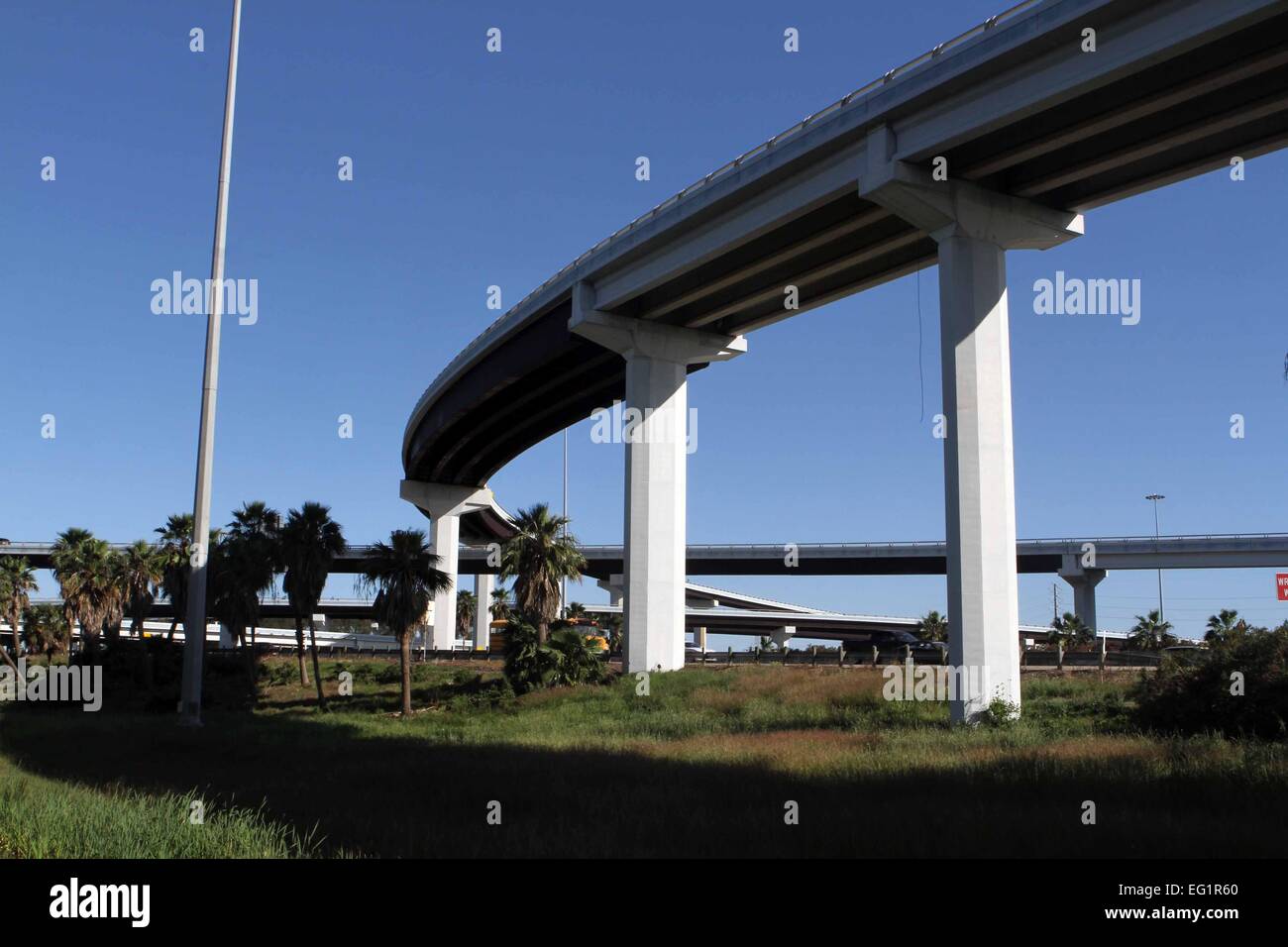 ROADS AND OVERPASSES IN THE CITY OF HOUSTON, TEXAS, USA Stock Photo - Alamy