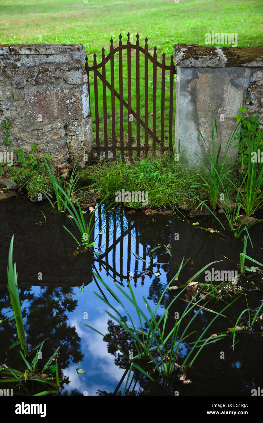 Iron gate nature park park hi-res stock photography and images - Alamy