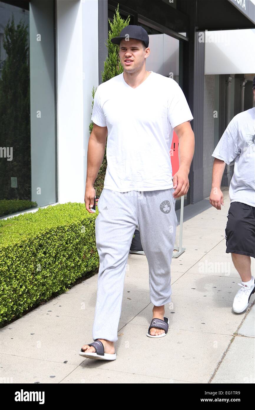 Kris Humphries Barefoot