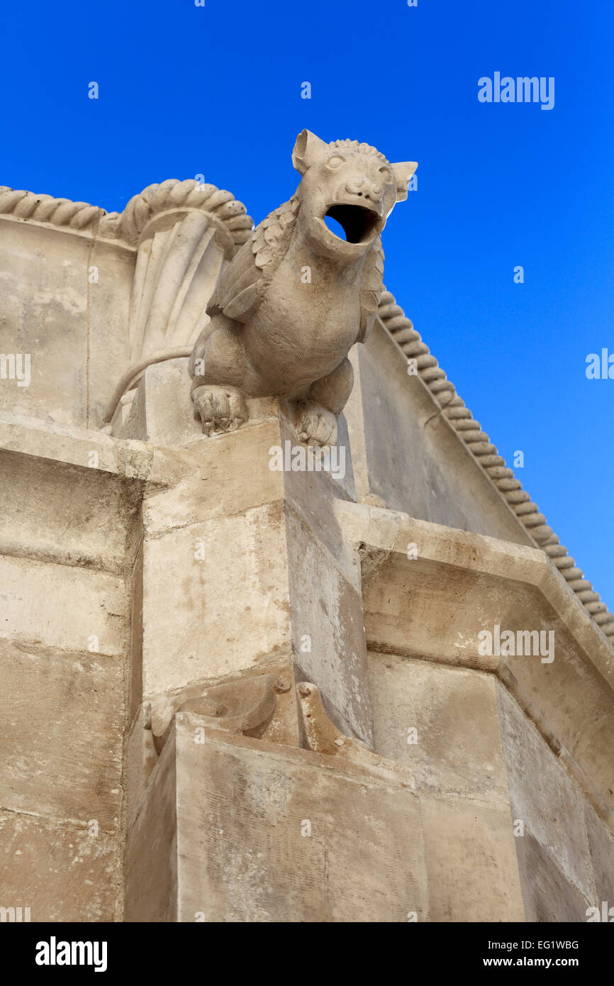 Church gargoyle hi-res stock photography and images - Alamy