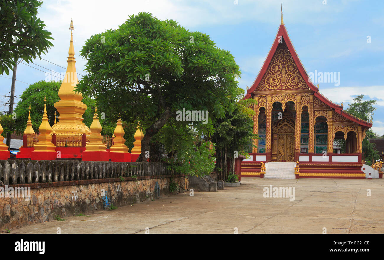 Wat Manorom, Buddhist temple, Luang Prabang, Laos Stock Photo - Alamy