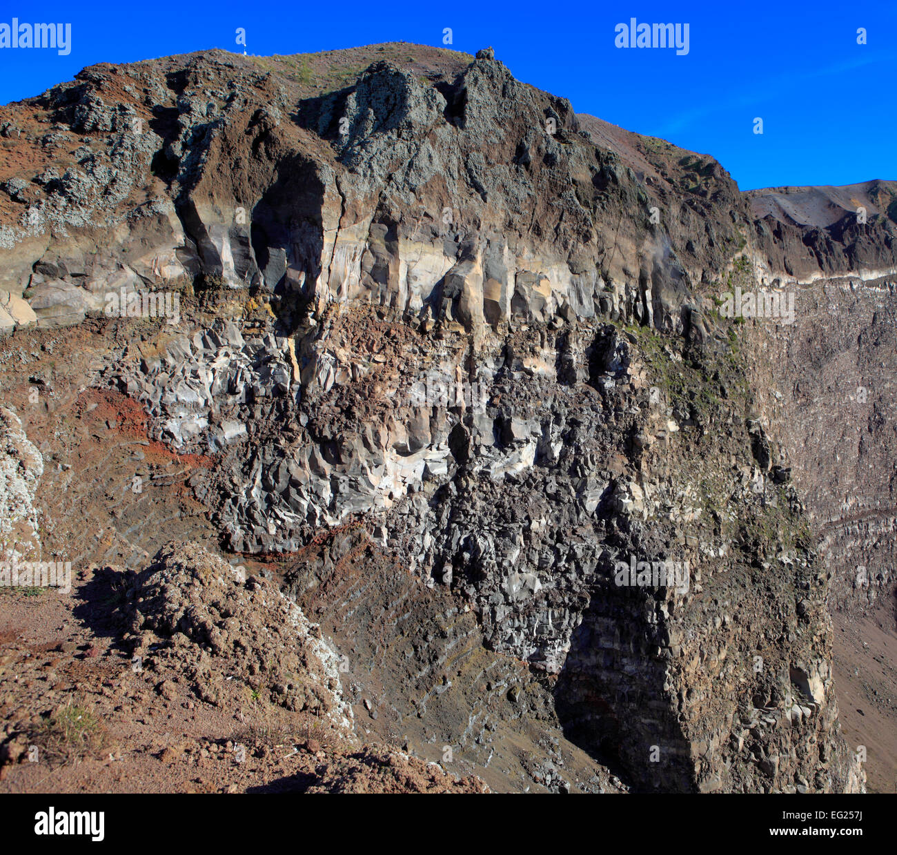 Crater wall, Mount Vesuvius, Campania, Italy Stock Photo - Alamy