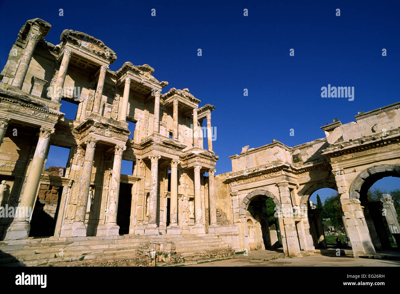 Turkey, Ephesus, Library of Celsus and gate of Augustus Stock Photo - Alamy