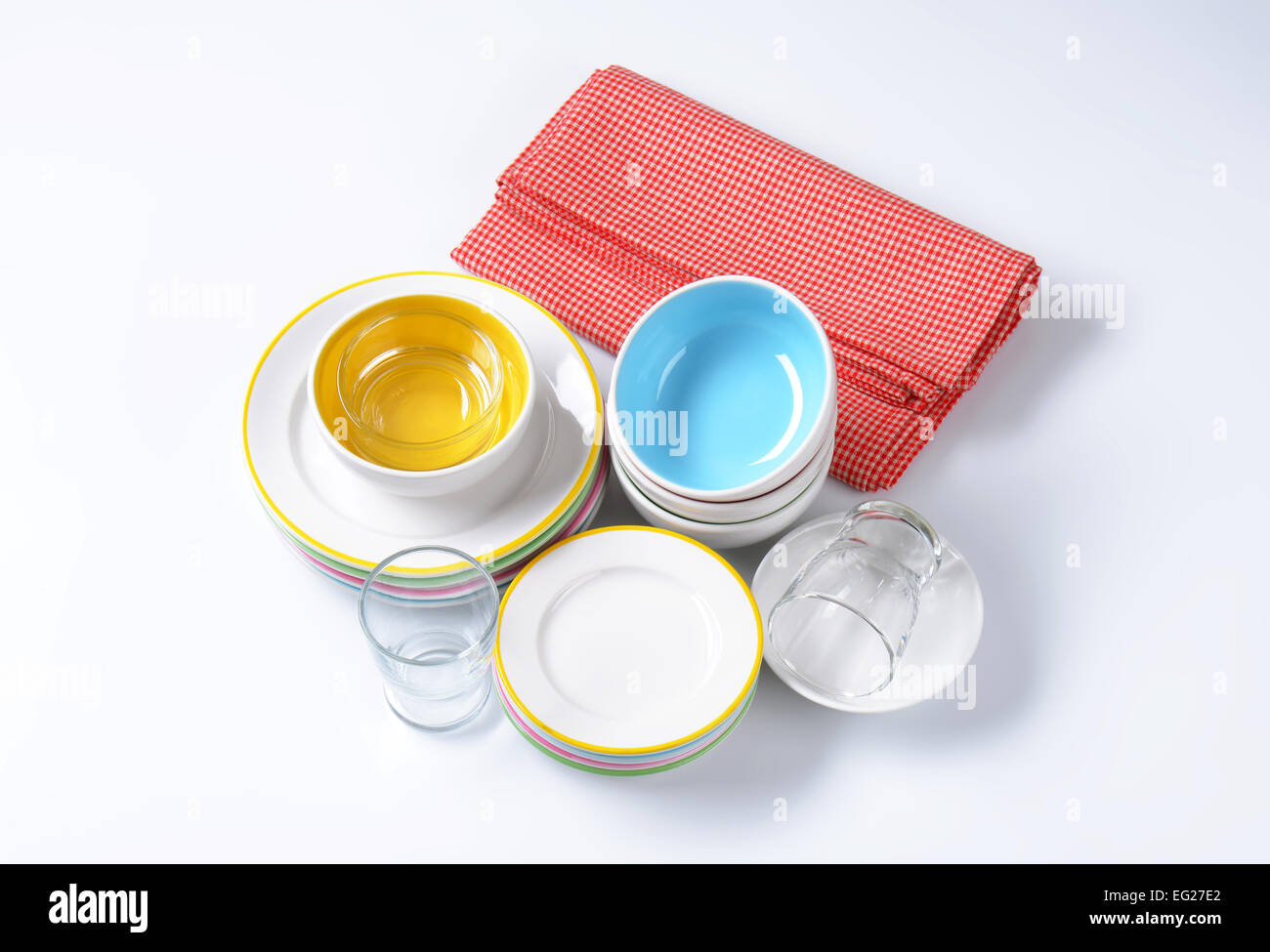 Dinner set consisting of deep bowls, dinner plates, side plates and ...