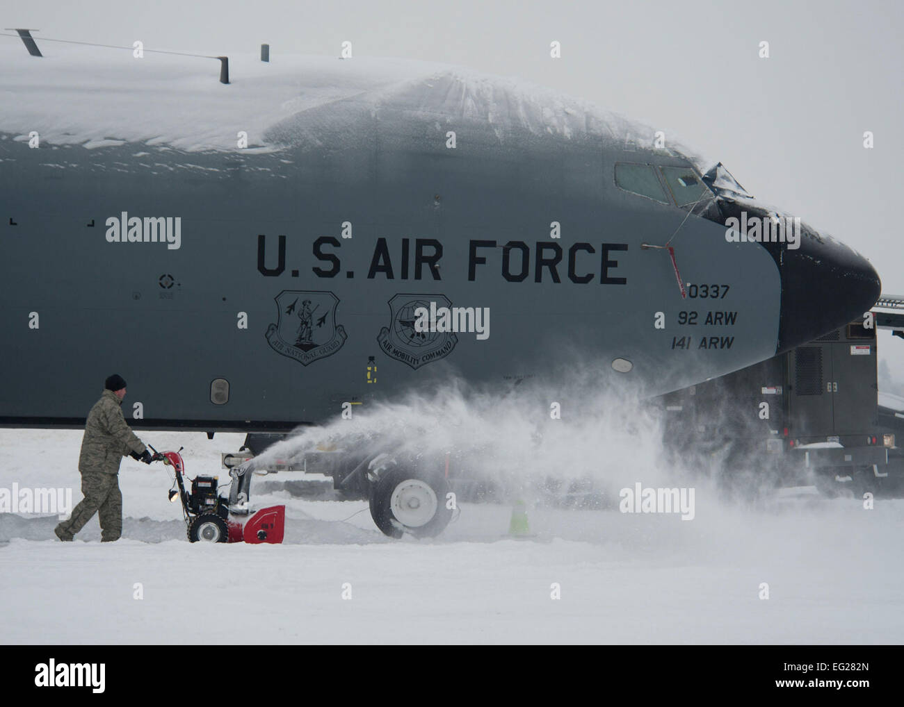 92nd aircraft maintenance squadron hi-res stock photography and images ...