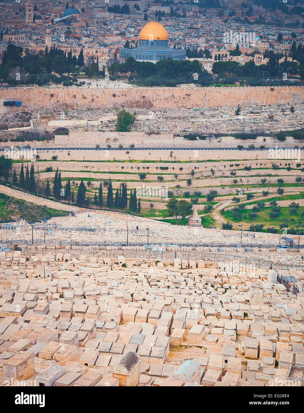 Arabic cemetery hi-res stock photography and images - Alamy