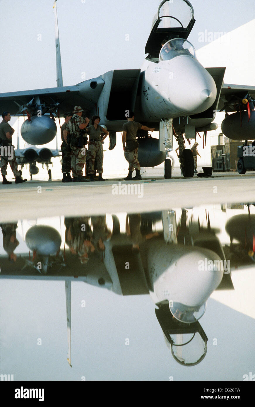 Aim 7 sparrow hi-res stock photography and images - Alamy