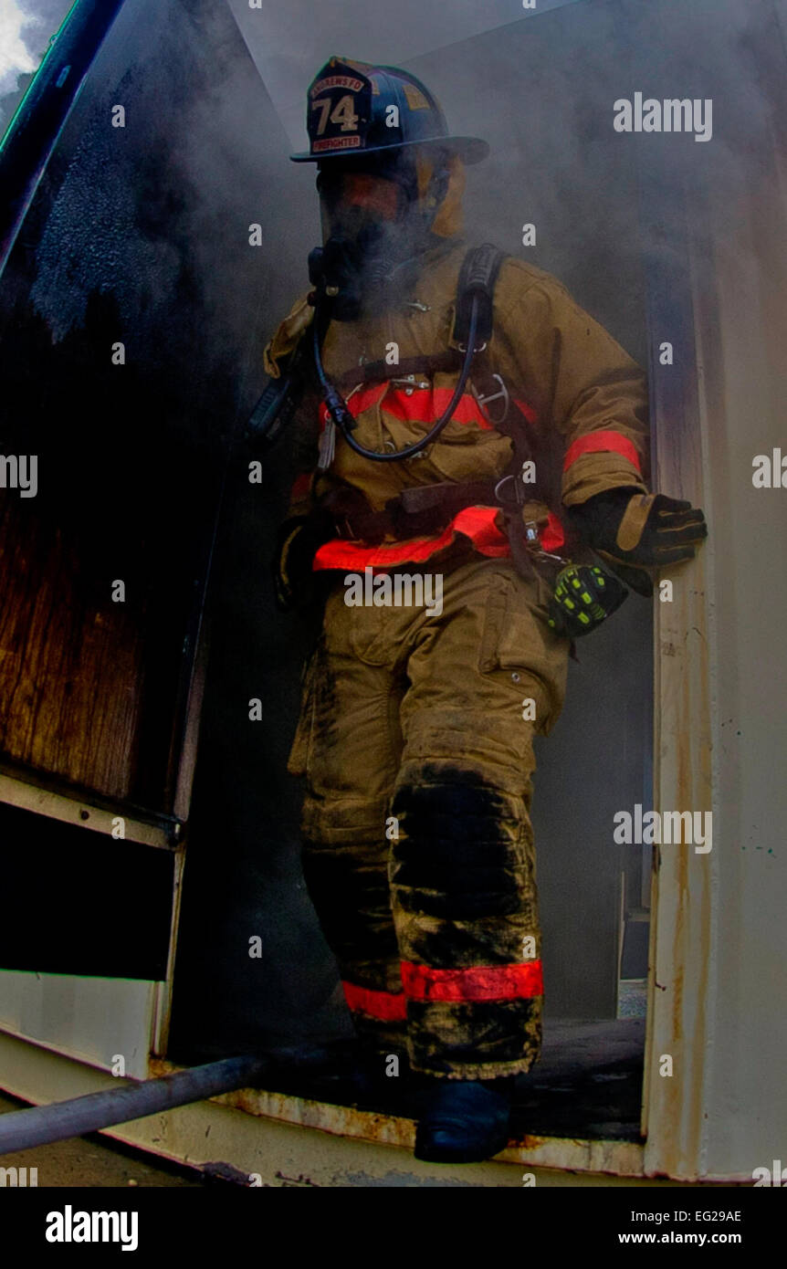 Flashover hi-res stock photography and images - Alamy