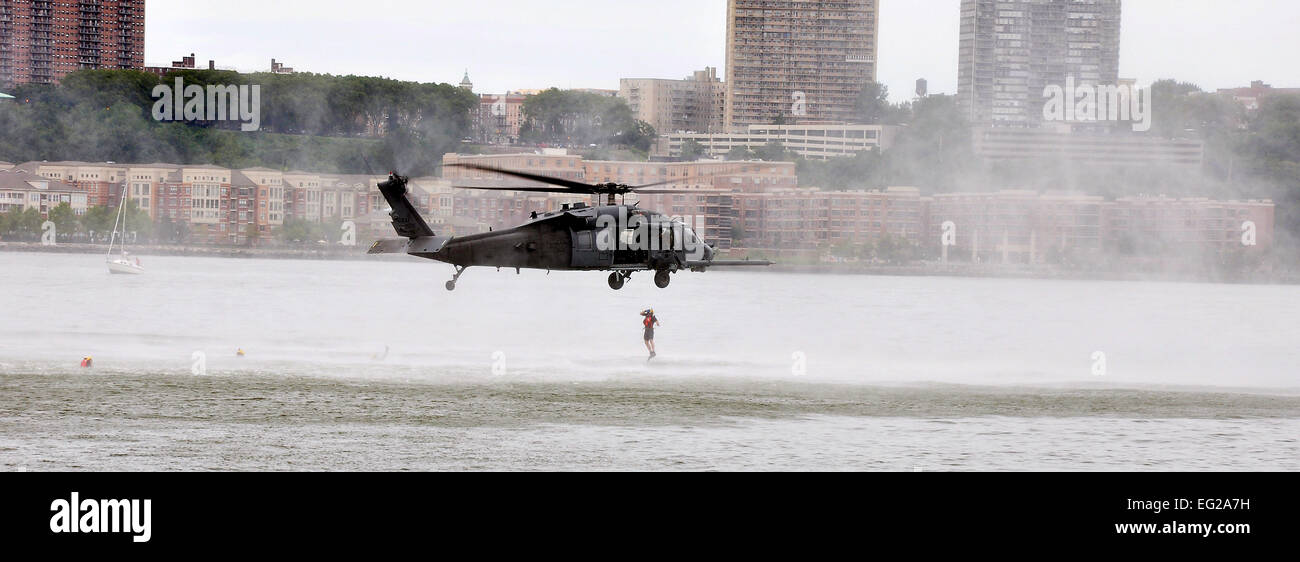 Pararescue jumpers from the New York Air National Guard's 106th Rescue ...