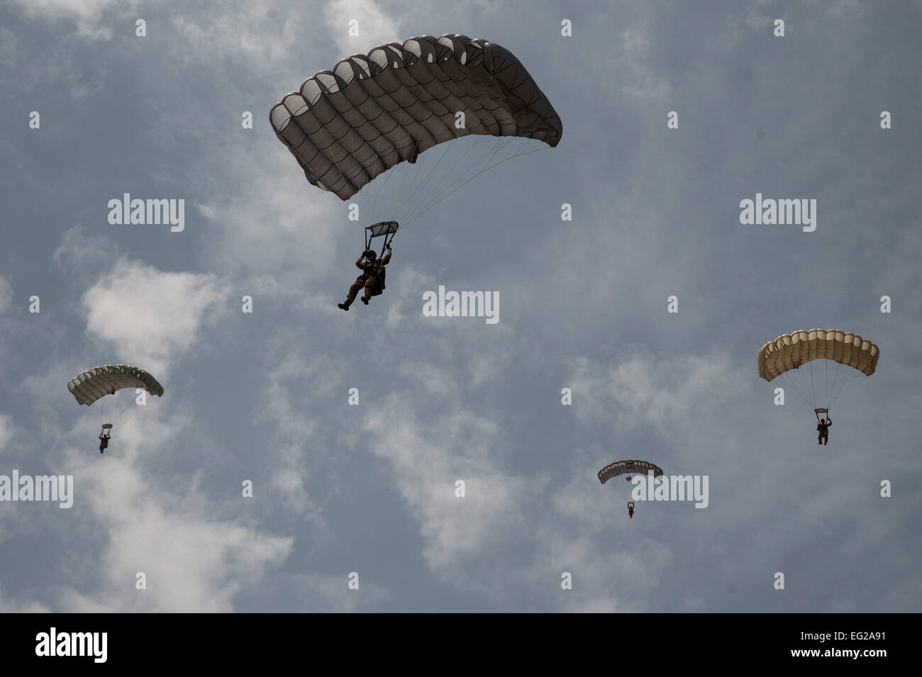 U.S. Air Force pararescuemen with the 82nd Expeditionary Rescue ...