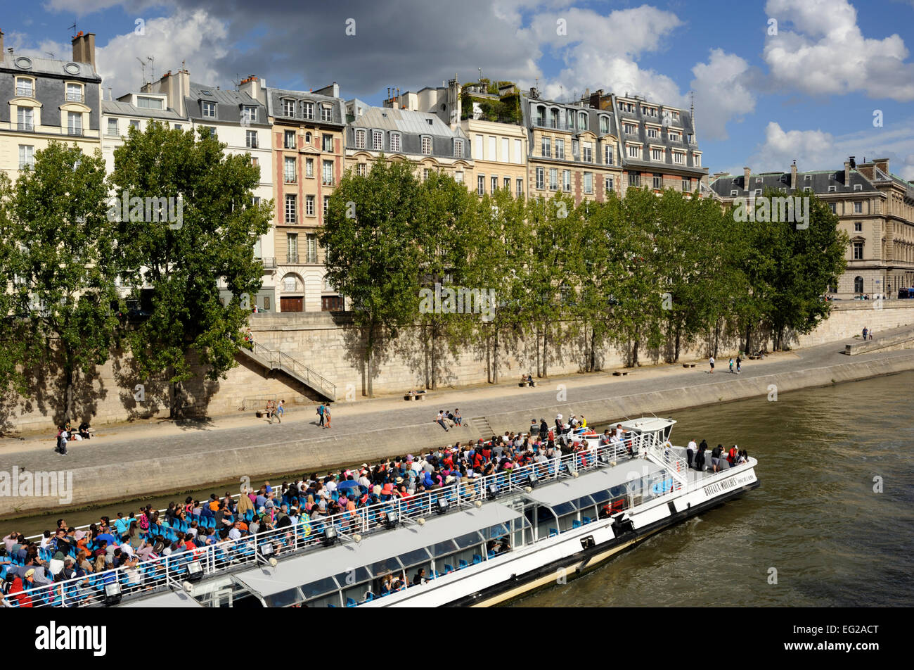 Seine river cruise hi-res stock photography and images - Alamy