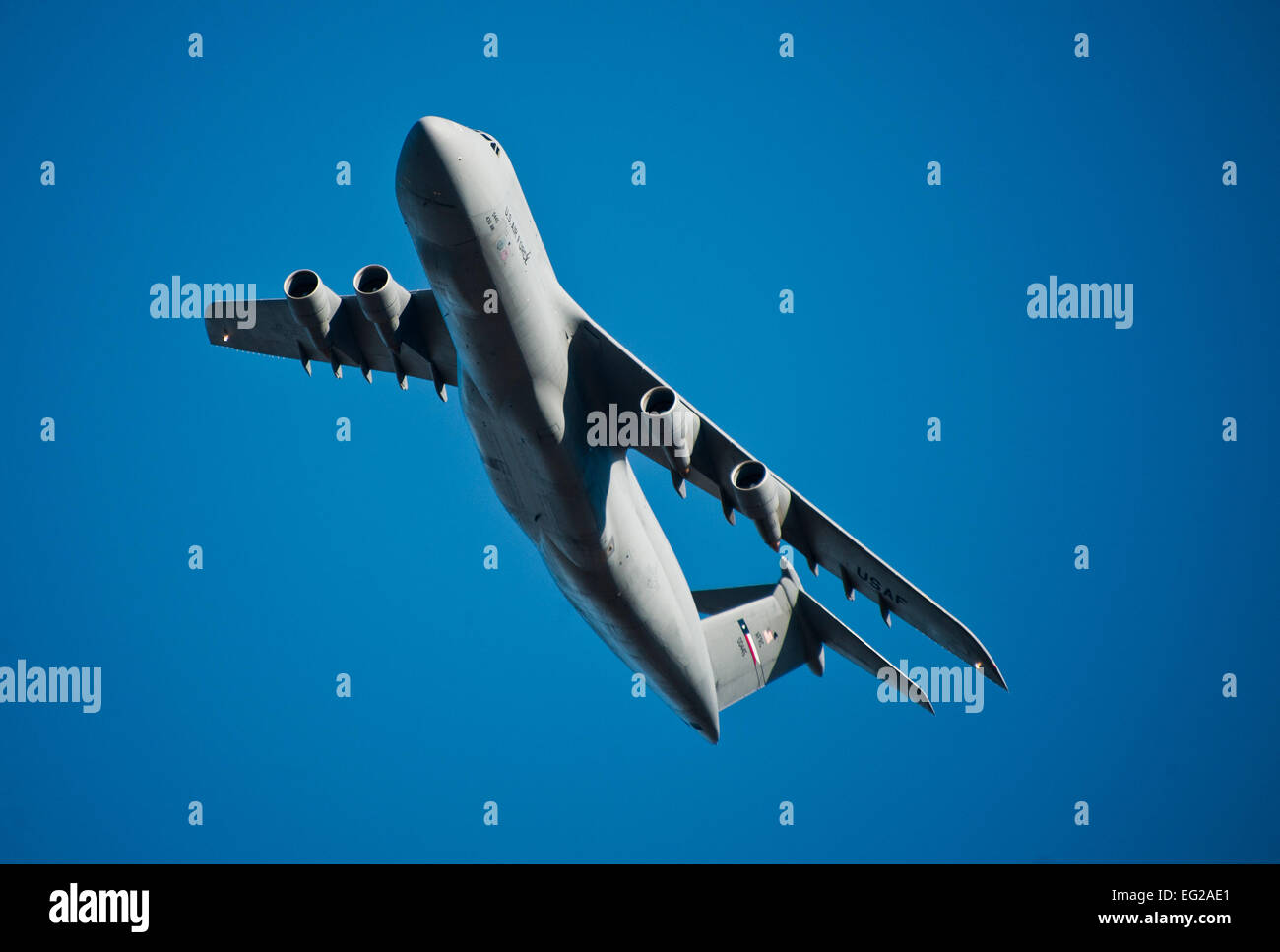 433rd airlift wing hi-res stock photography and images - Alamy