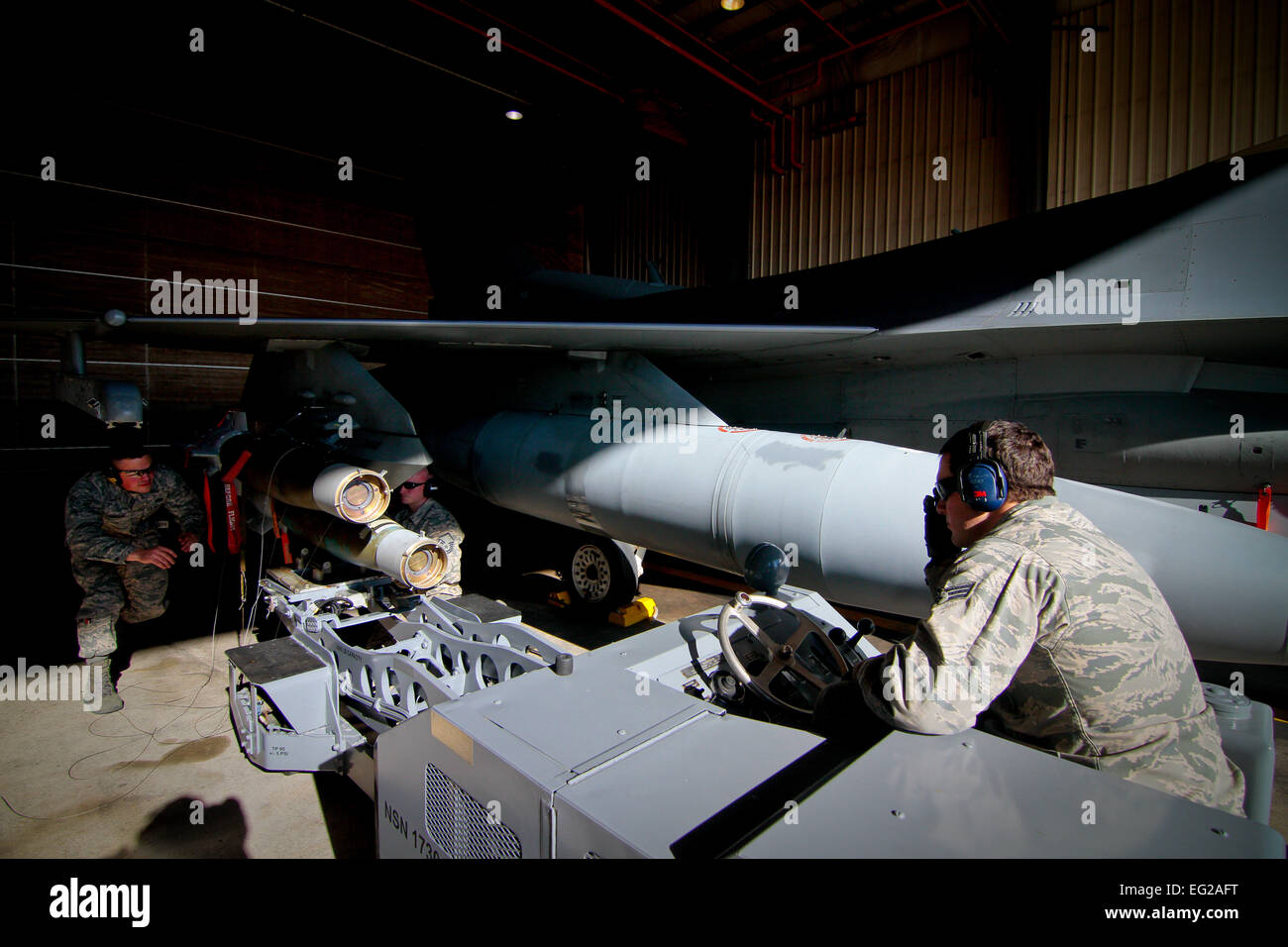 Left right airman 1st class hi-res stock photography and images - Alamy