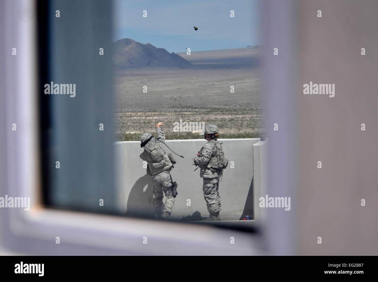 Fragmentation grenade hi-res stock photography and images - Alamy