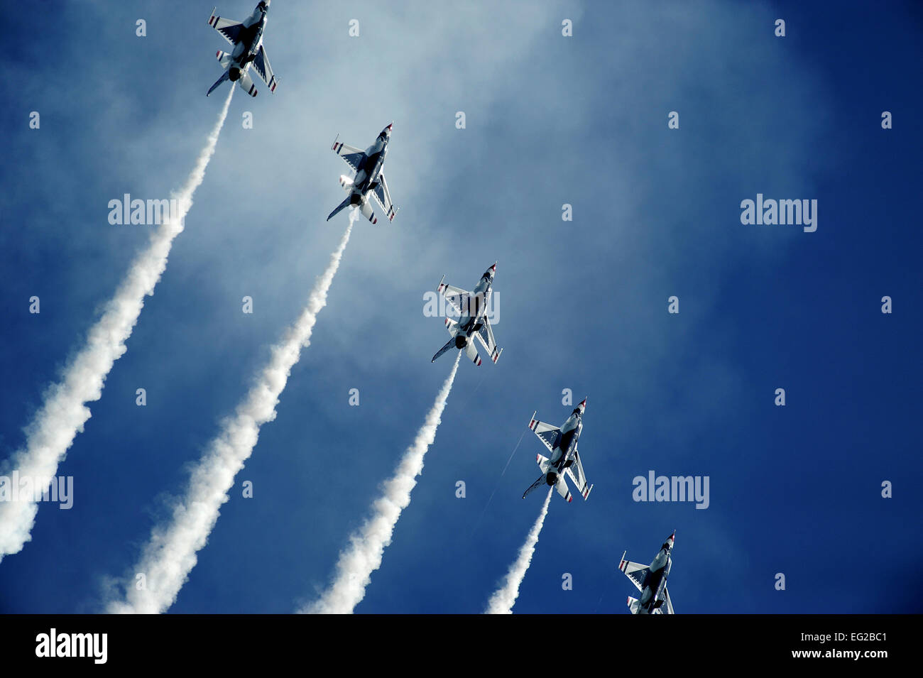 The United States Air Force Thunderbirds aerial demonstration team ...