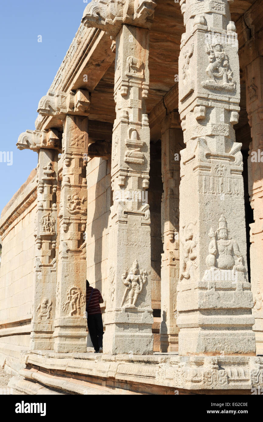 Detail at the ancient ruins of Vijayanagara Empire in Hampi, India ...