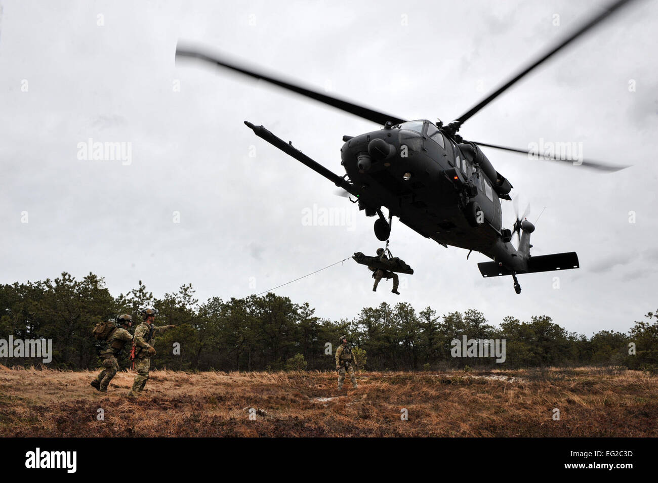 Air national guard pararescuemen hi-res stock photography and images ...