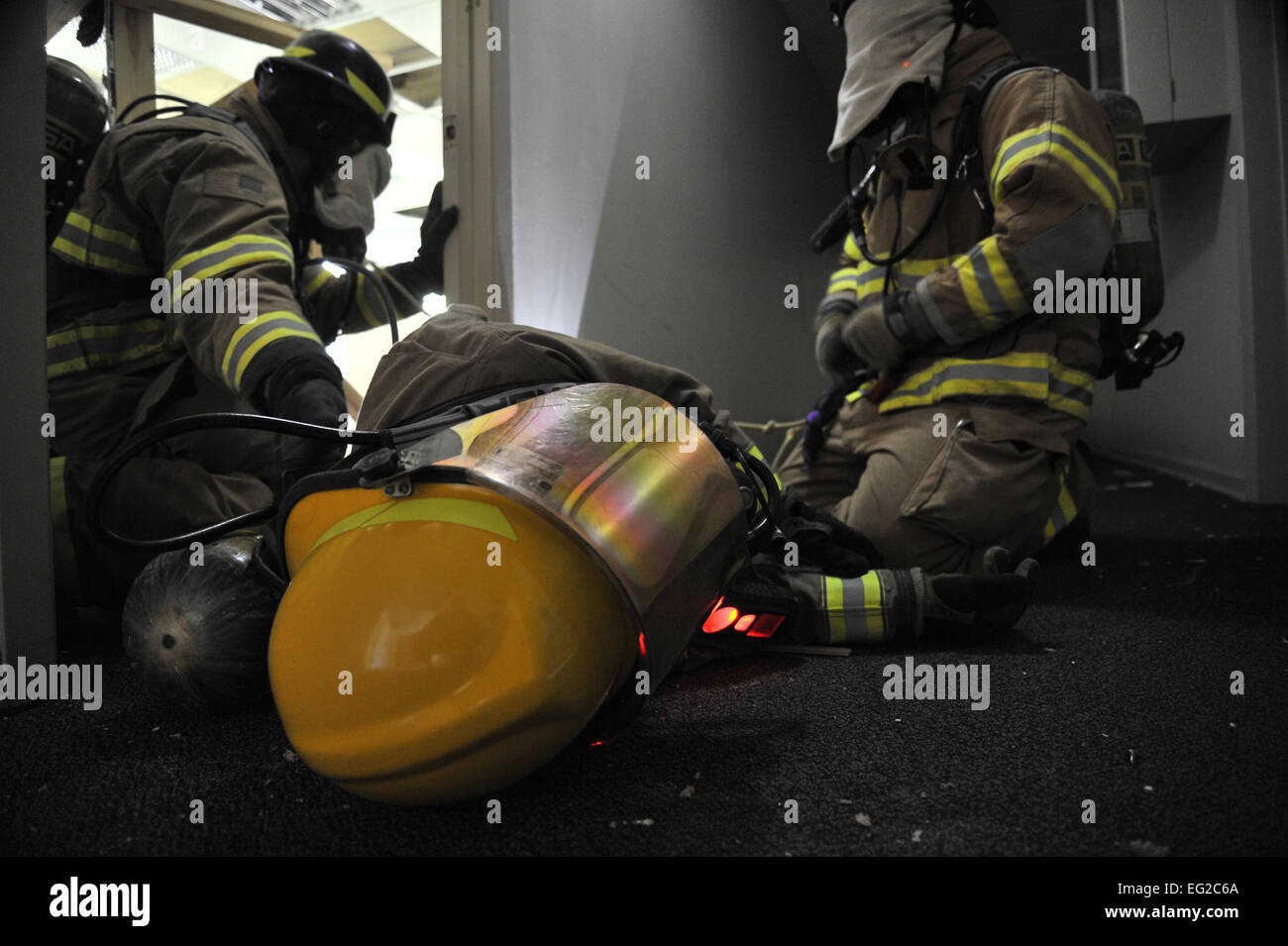 Rapid intervention team hi-res stock photography and images - Alamy