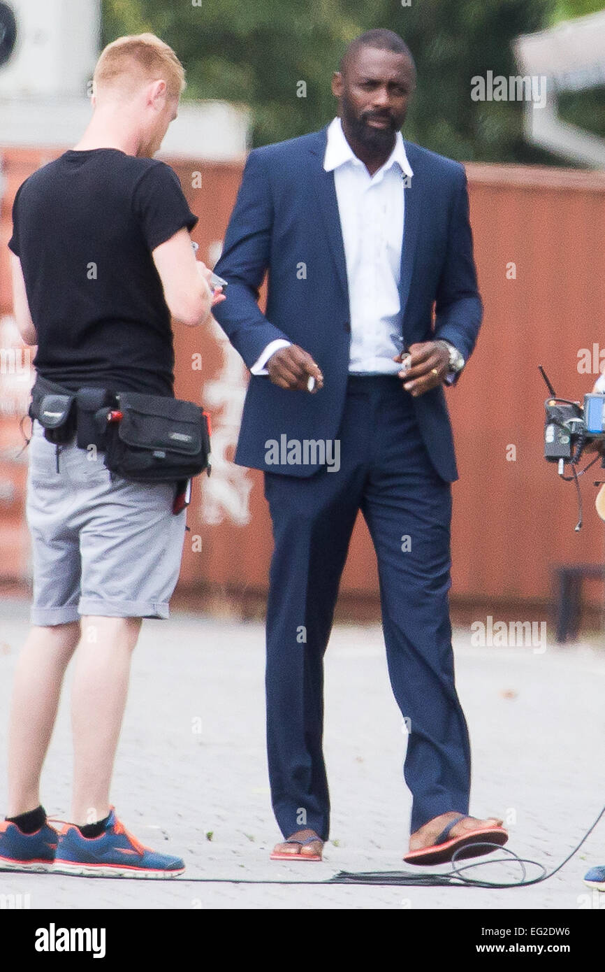 Idris Elba filming scenes for his upcoming movie 'A Hundred Streets ...