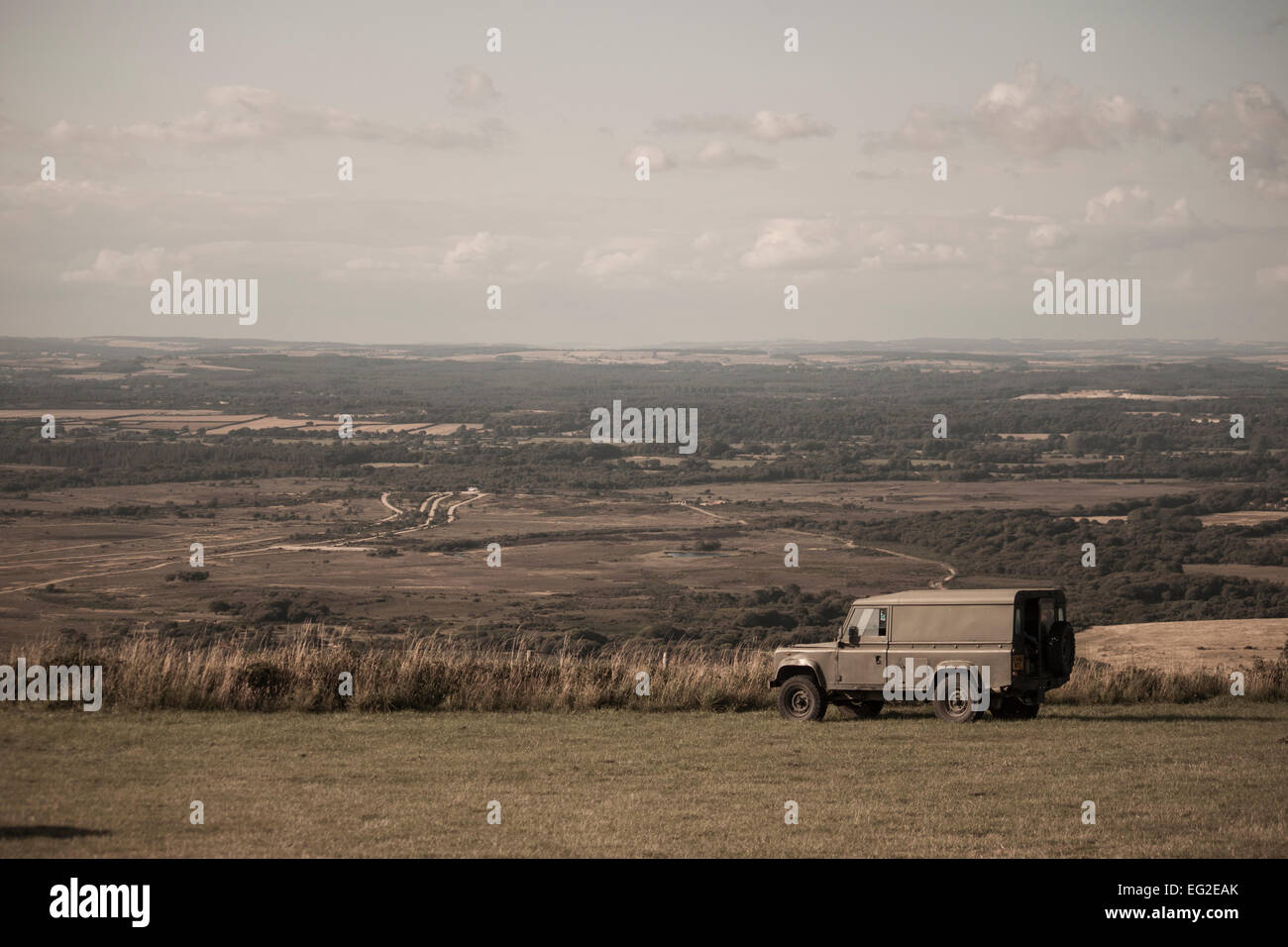 Car and landscape hi-res stock photography and images - Alamy